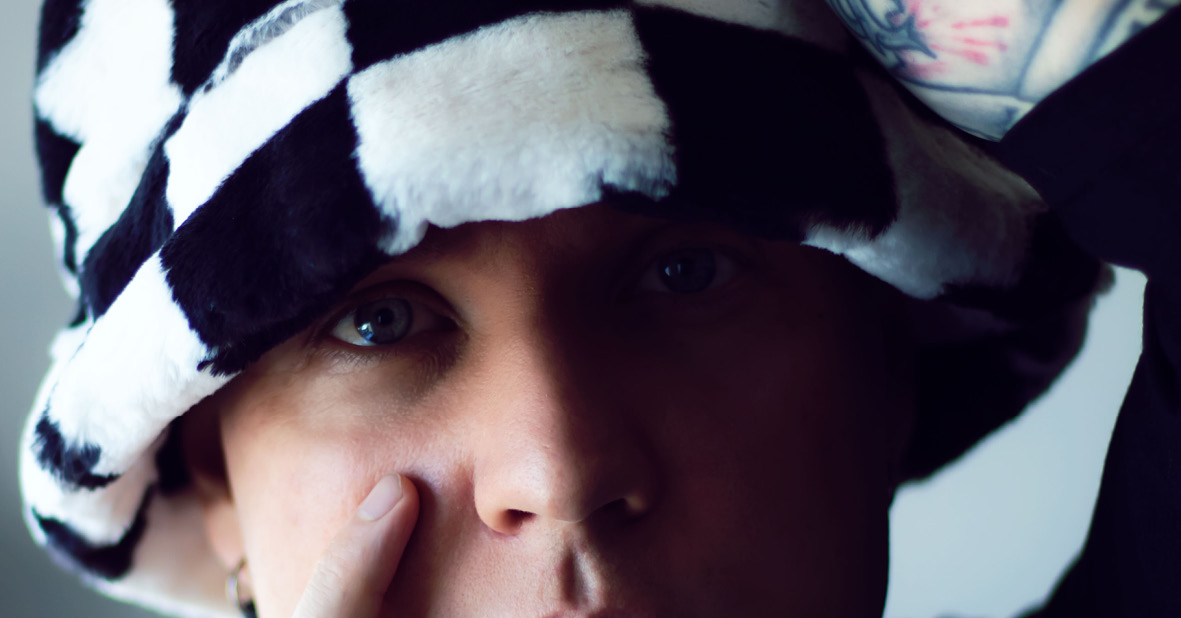 Low Key Life - Erakossa